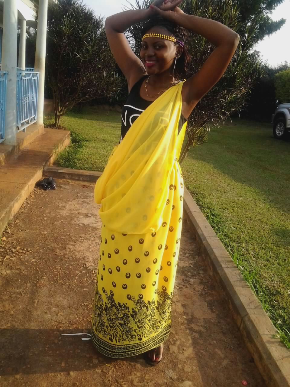 5 GORGEOUS Traditional Dresses From Around The World